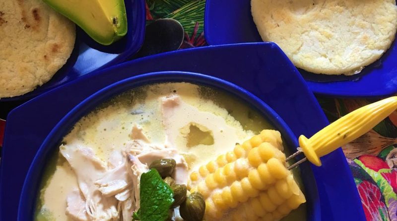Ajiaco!! Plato tipico de Bogota! Deliciosooo – The Adrenaline Traveler